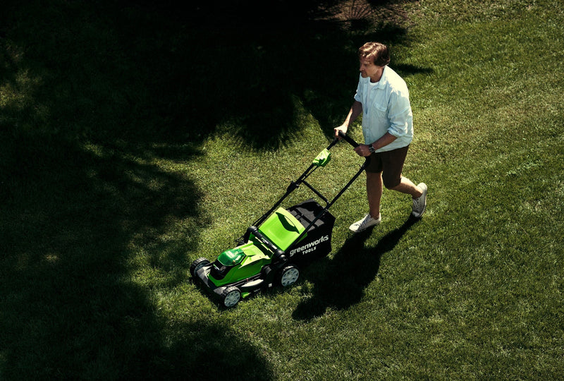 Powerful Cordless Gardening Tools | Greenworks Tools